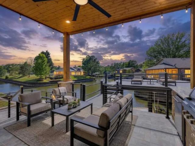 3 bedroom, Tx Tx 102702156