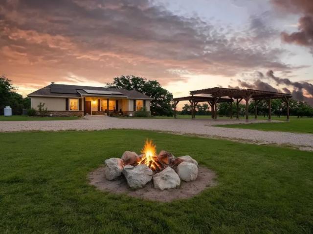 3 bedroom, Tx Tx 102702324