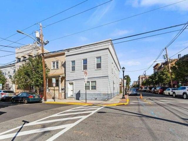 3 bedroom, Union City NJ 07087 102585410