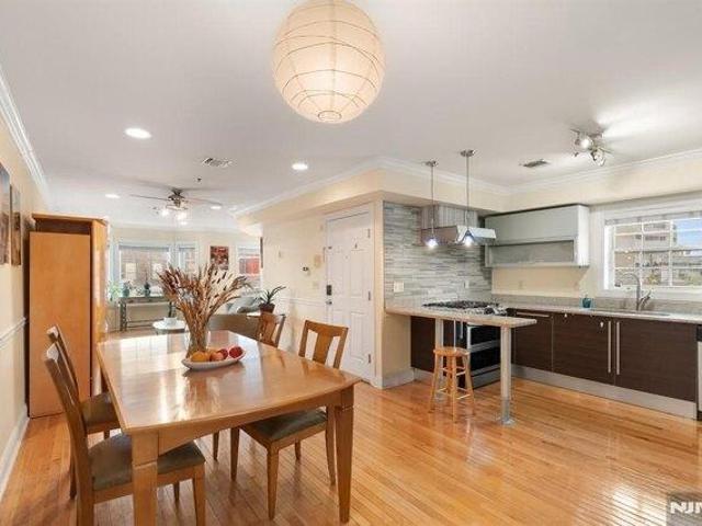 3 bedroom, Union City NJ 07087 104835600