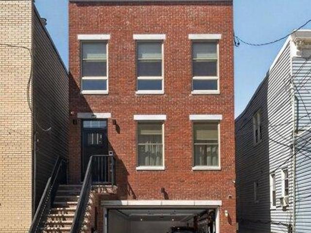 3 bedroom, Union City NJ 07087 105256393