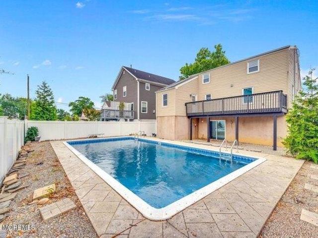 3 bedroom, Union Beach NJ 07735 104834907