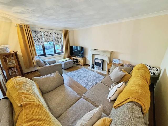 3 bedroom unspecified