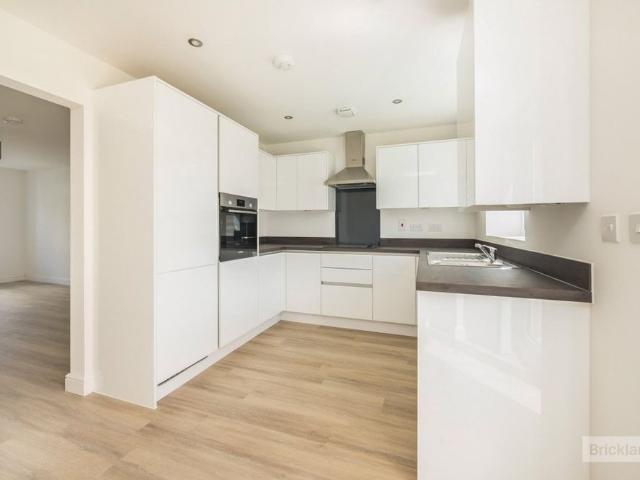 3 bedroom unspecified