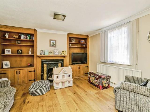 3 bedroom unspecified