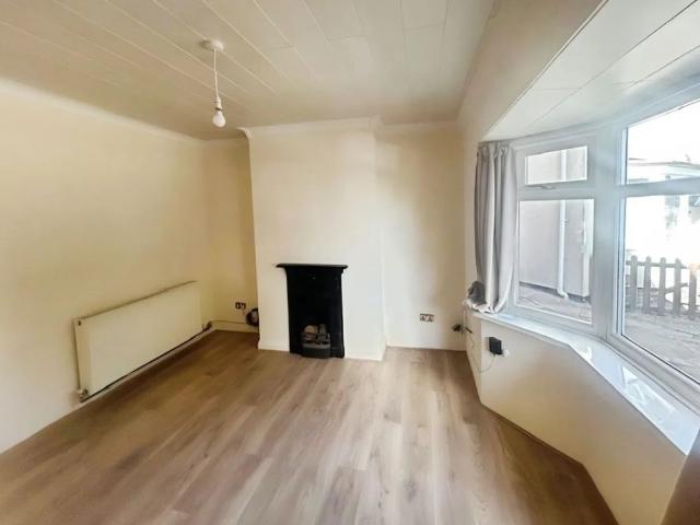 3 bedroom unspecified