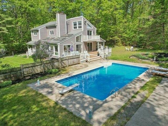 3 bedroom, Upton MA 01568 102727691