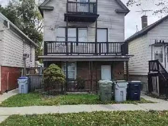 3 Bedroom Upper Duplex 1828 S 19th St