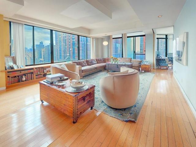 3 bedroom, Upper East Side NY LS90875602