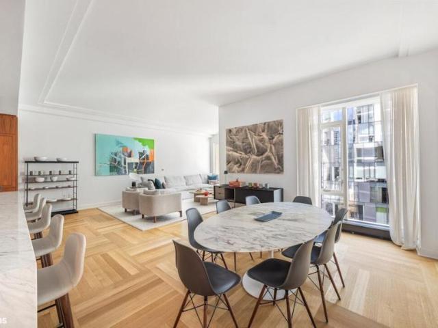 3 bedroom, Upper East Side NY 98330478