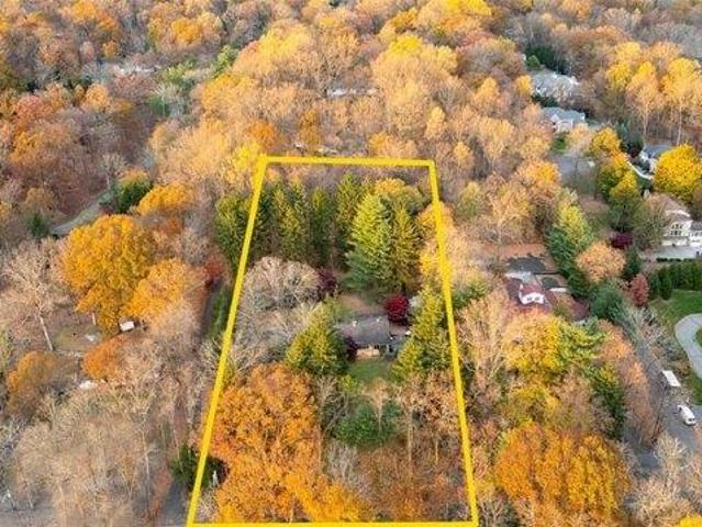 3 bedroom, Upper Saddle River NJ 07458 104568046