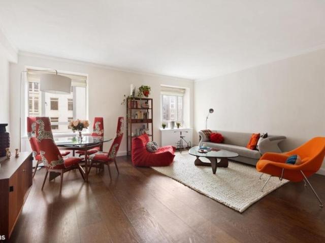 3 bedroom, Upper West Side NY LS98330590