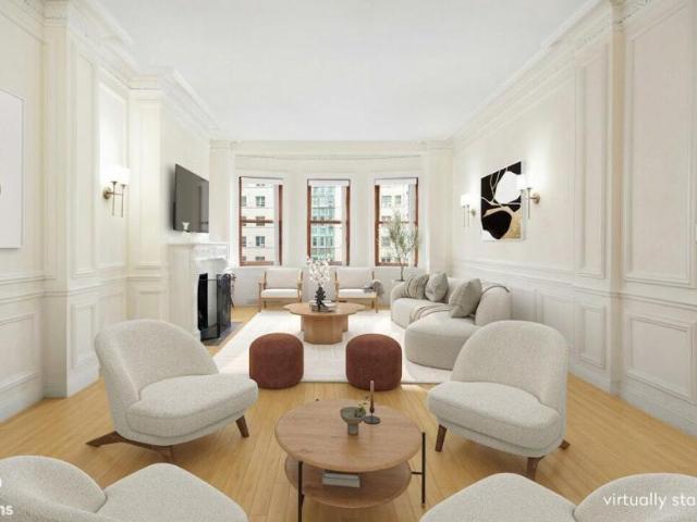 3 bedroom, Upper West Side NY 102468842