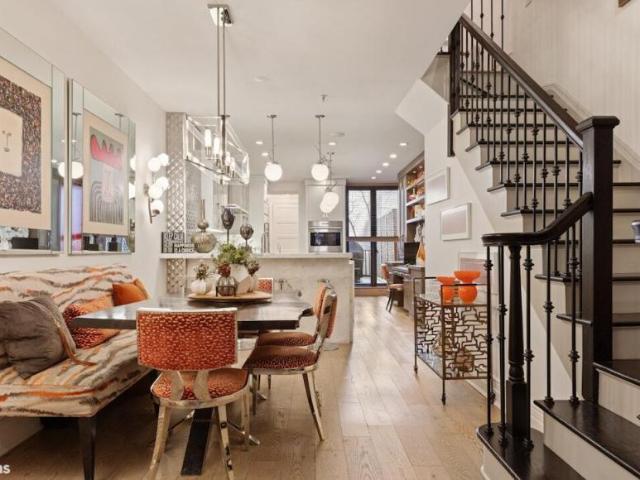 3 bedroom, Upper West Side NY 98817844