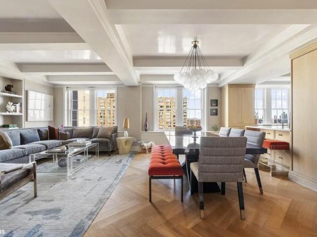 3 bedroom, Upper West Side NY 98817895