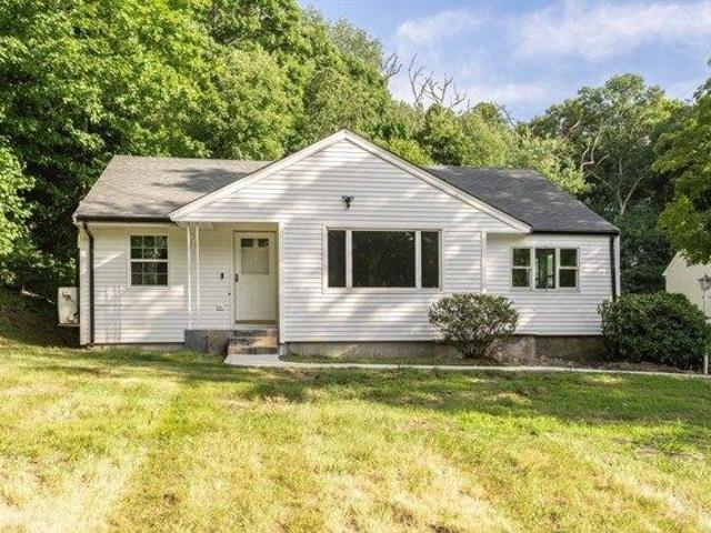3 bedroom, Uxbridge MA 01569 104544063