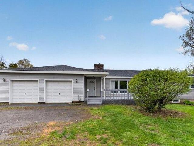 3 bedroom, Vassalboro ME 04989 104511315