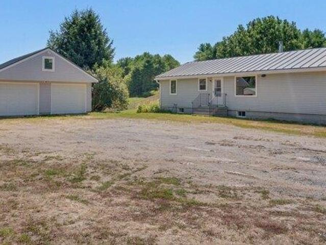 3 bedroom, Vassalboro ME 04989 105116181