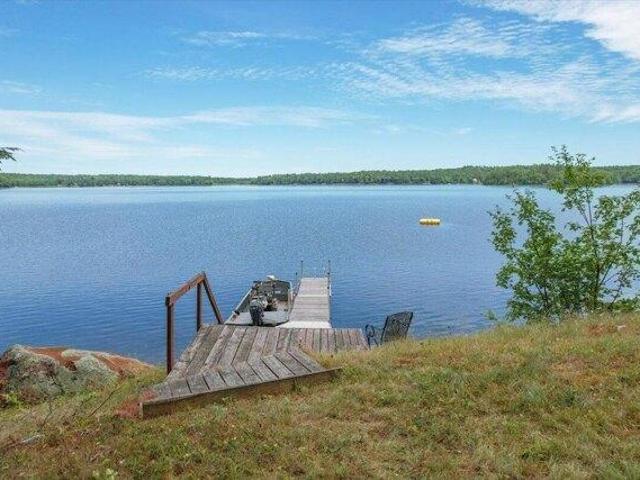 3 bedroom, Vassalboro ME 04989 LS102727923
