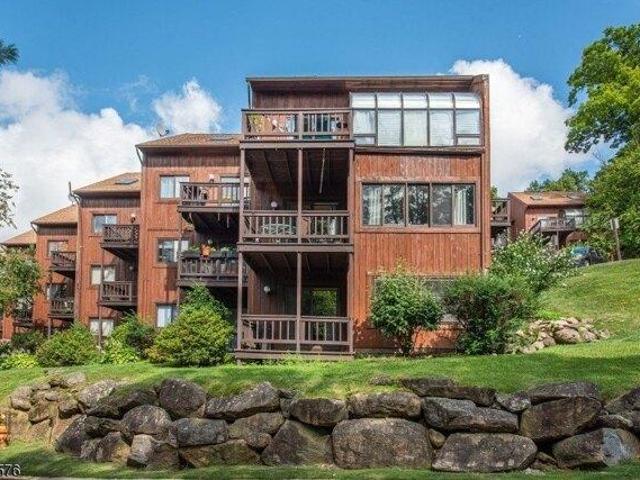 3 bedroom, Vernon NJ 07462 104853175