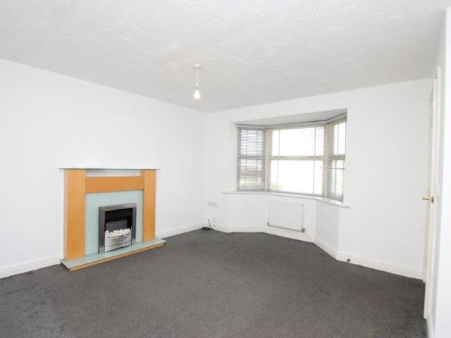 3 bedroom village house to rent