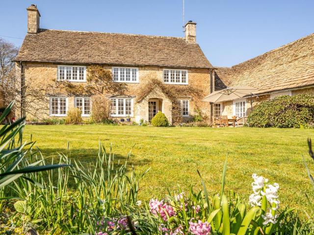 3 bedroom village house for sale