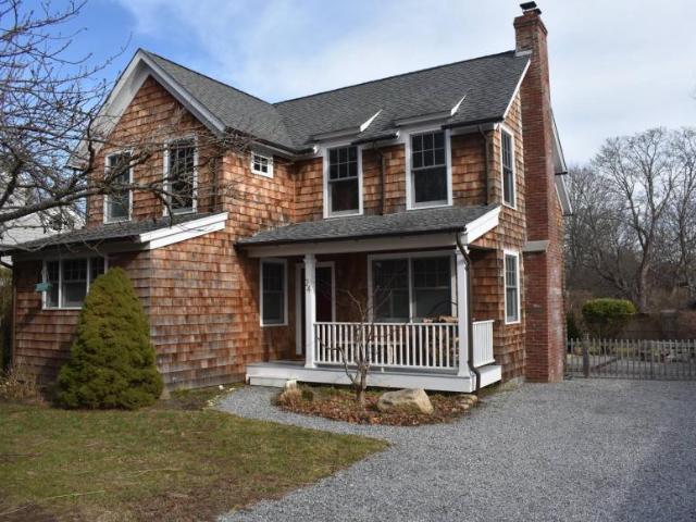 3 bedroom, Village Of Southampton NY 98818012