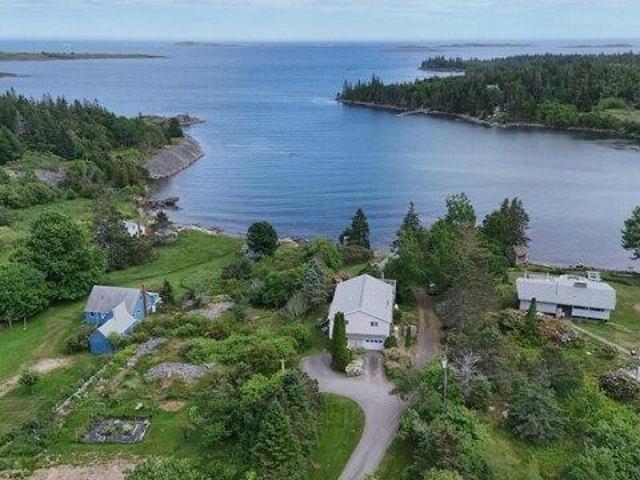 3 bedroom, Vinalhaven ME 04863 104008844