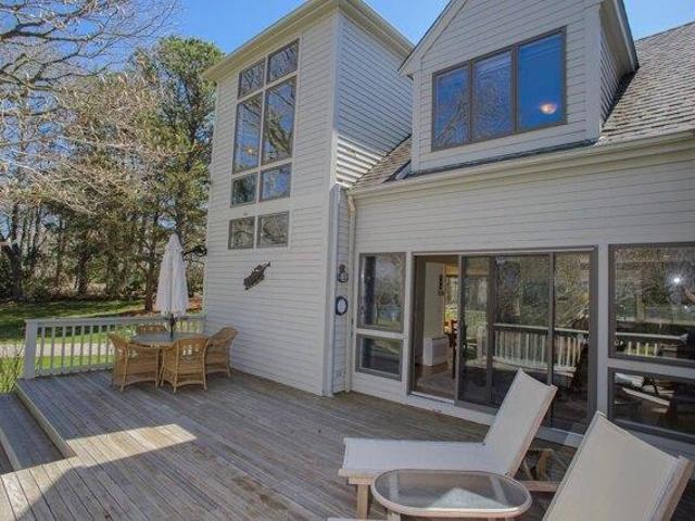 3 bedroom, Vineyard Haven MA 02568 105080358