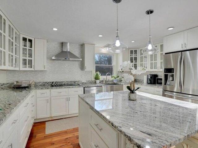 3 bedroom, Vineyard Haven MA 02568 103019615