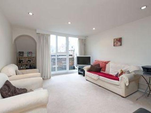 3 Bedrooms Maisonette for rent in Althorpe Mews, Althorpe Mews, Battersea Square SW11