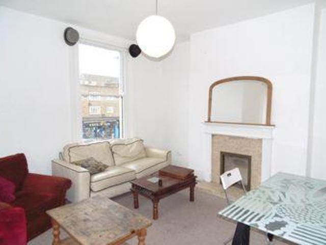 3 Bedrooms Maisonette for rent in Balham High Road, Balham SW12