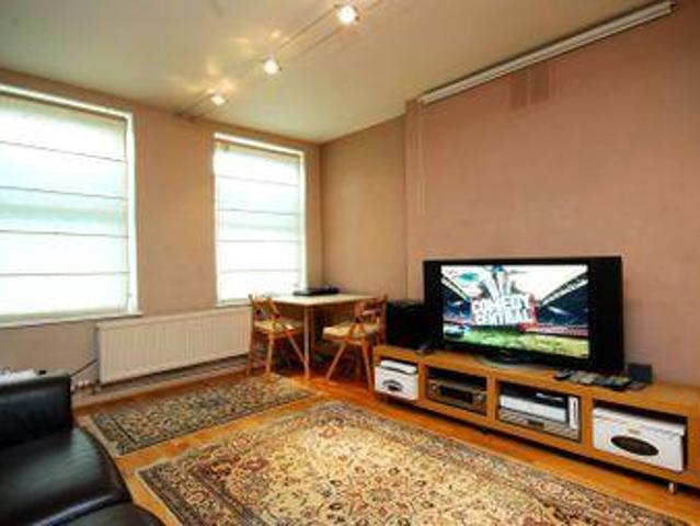 3 Bedrooms Maisonette for rent in Fulham Court, Fulham Broadway SW6