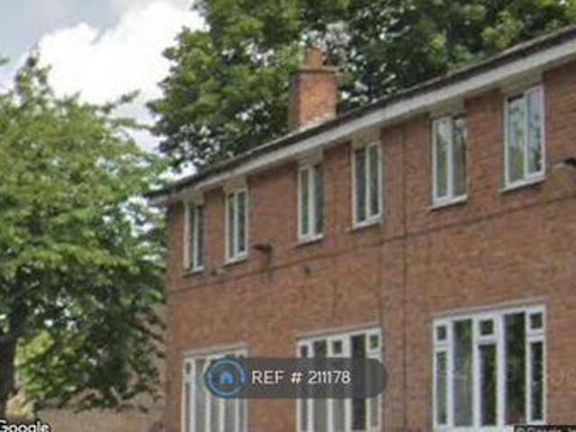 3 Bedrooms Maisonette for rent in Healey Lane, Batley WF17
