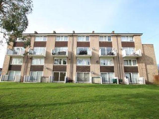 3 Bedrooms Maisonette for rent in Longwood Road, Hertford SG14
