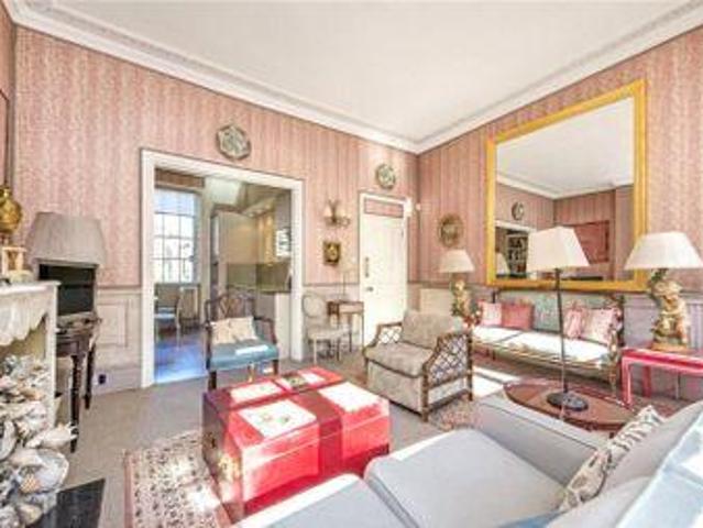 3 Bedrooms Maisonette for rent in Moreton Street, London SW1V