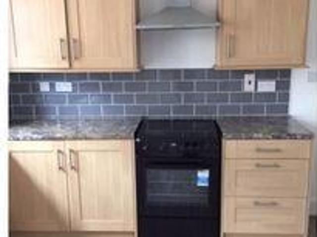 3 Bedrooms Maisonette for rent in Mersham Road, Thornton Heath CR7