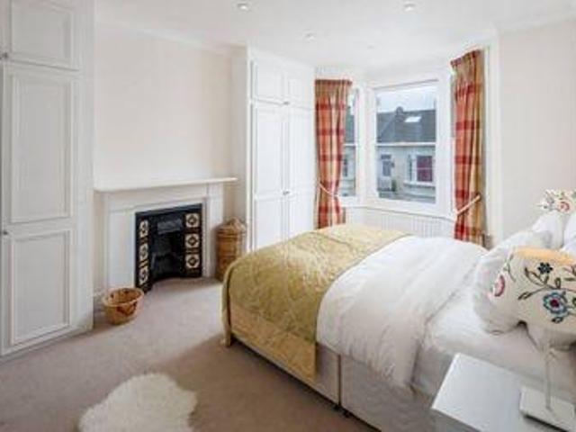 3 Bedrooms Maisonette for rent in Mirabel Road, London SW6