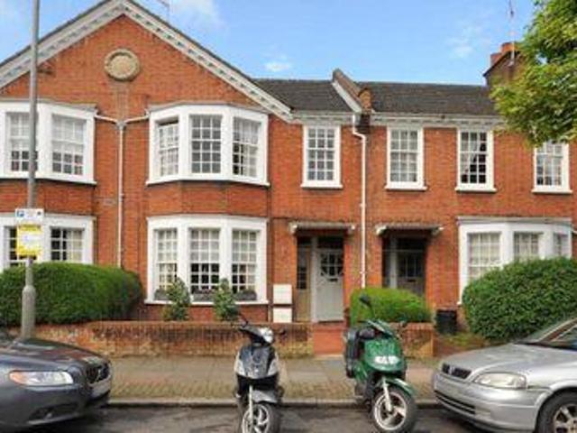 3 Bedrooms Maisonette for rent in Swaby Road, London SW18