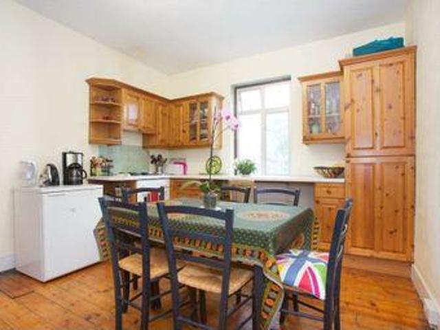 3 Bedrooms Maisonette for rent in Swaby Road, London SW18