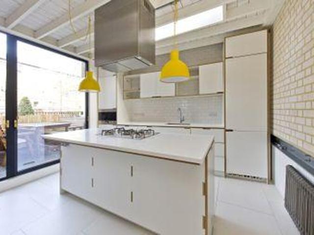 3 Bedrooms Maisonette for rent in Portobello Road, London W11