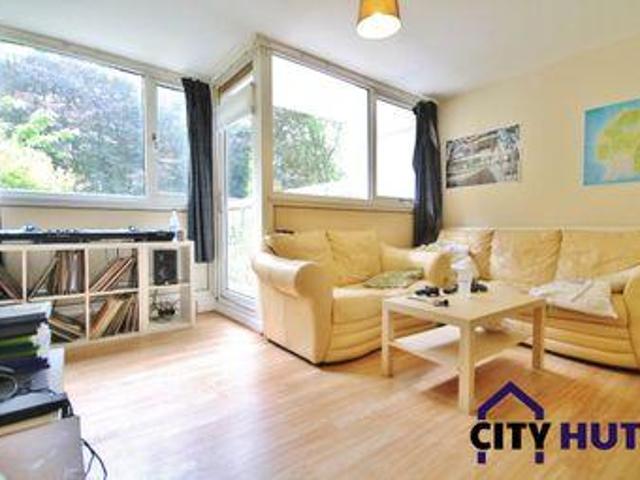 3 Bedrooms Maisonette for rent in Rowstock Gardens, London N7