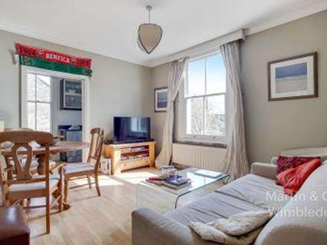 3 Bedrooms Maisonette for rent in Trinity Road, Wimbledon, London SW19