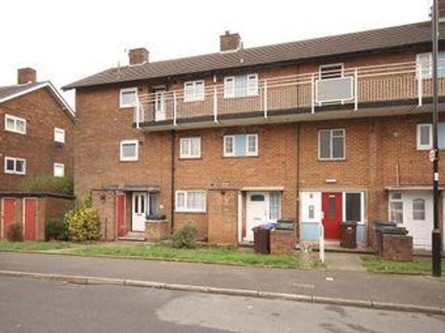 3 Bedrooms Maisonette for sale in 29 Reney Crescent, Greenhill, Sheffield S8