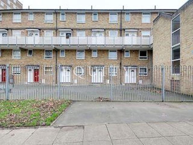 3 Bedrooms Maisonette for sale in Alderney House, Enfield EN3