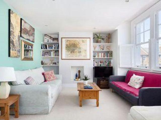 3 Bedrooms Maisonette for sale in Aylmer Road, London W12