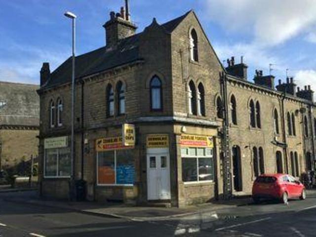 3 Bedrooms Maisonette for sale in Bradford, West Yorkshire BD13