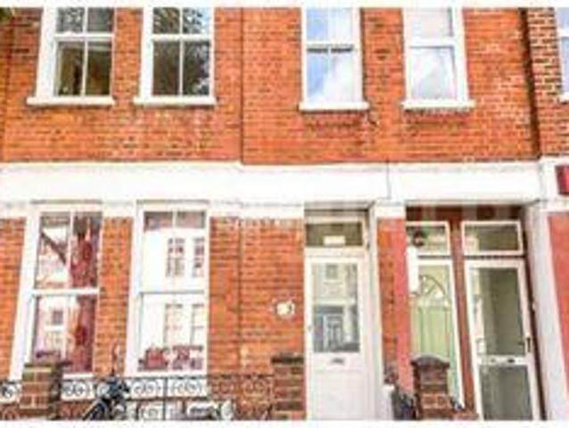 3 Bedrooms Maisonette for sale in Gilbey Road, Tooting SW17