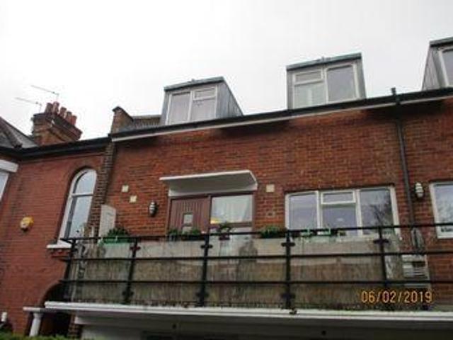 3 Bedrooms Maisonette for sale in Haverhill Road, London SW12