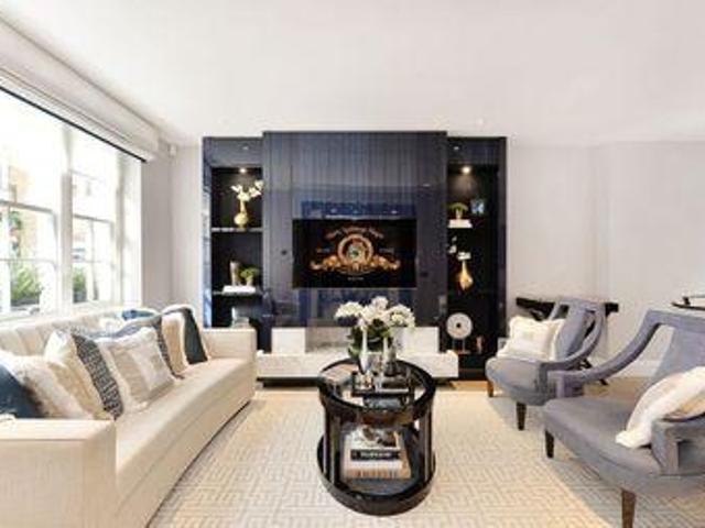 3 Bedrooms Mews house for rent in Clabon Mews, London SW1X